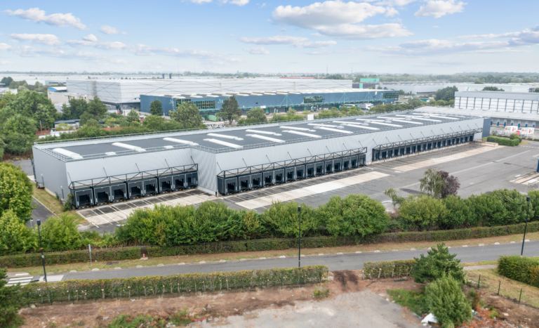 Realterm delivers their BREEAM "Very Good" certified cross-dock ...